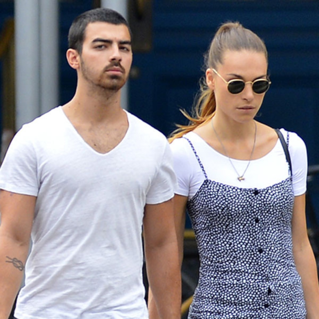 Joe Jonas Takes Fashion Advice From His Girlfriend Joe Jonas Takes Fashion Advice From His Girlfriend